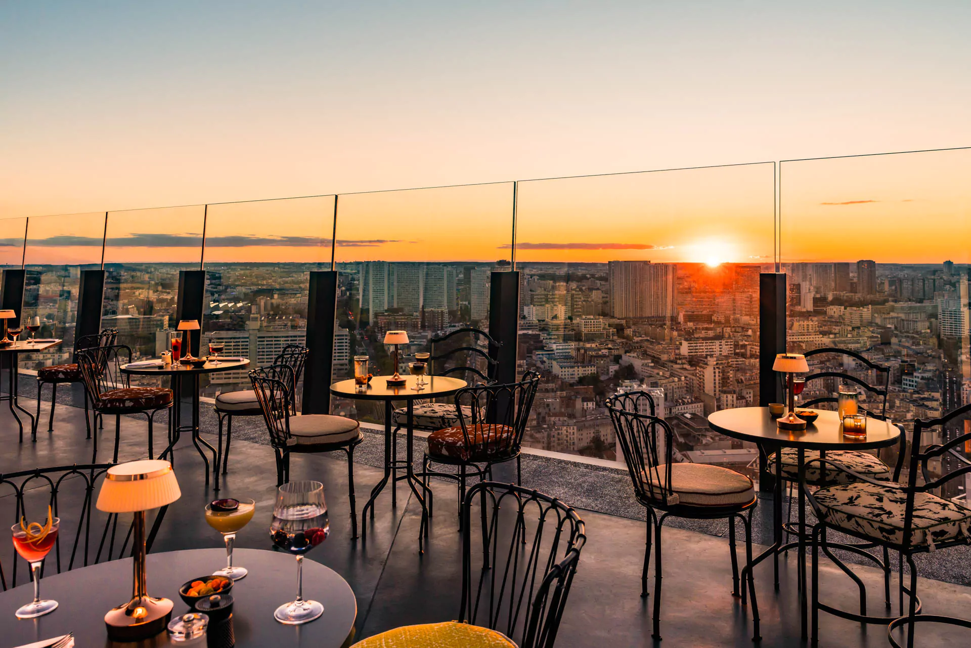 Too Hôtel | TOO TacTac, festive rooftop & cocktails-bar with a panoramic view of Paris